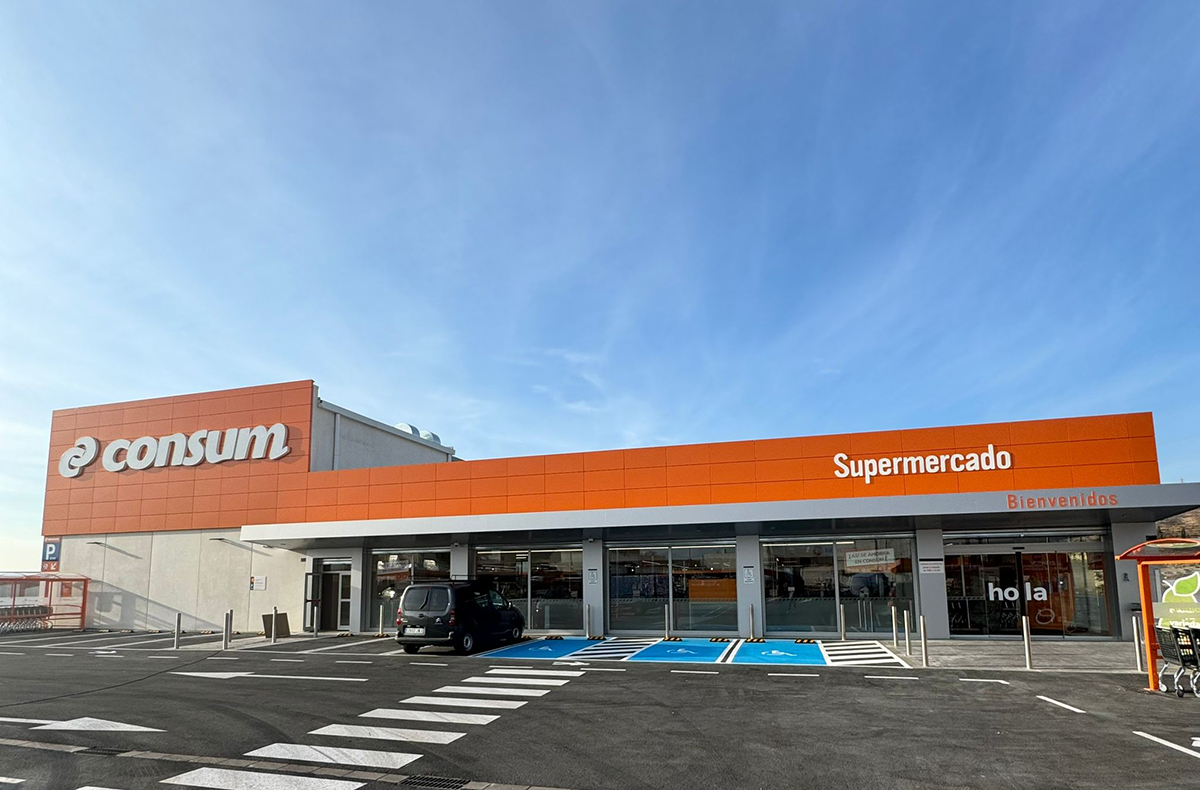 Consum abre su tercera tienda de 2024 en Huércal de Almería y suma un ...